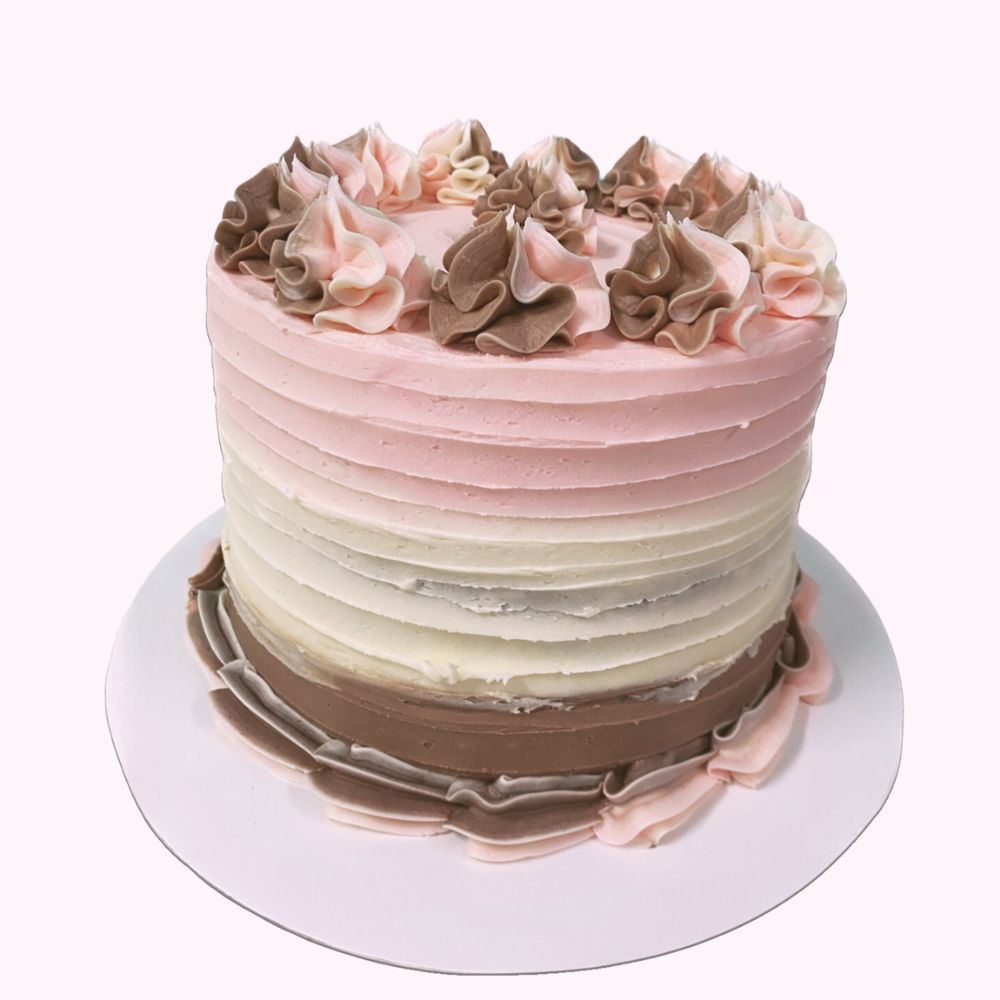 Classic Cakes – CC's Cakes & Creations